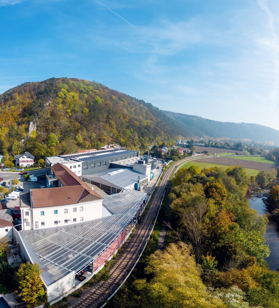 About us - Polytechnik